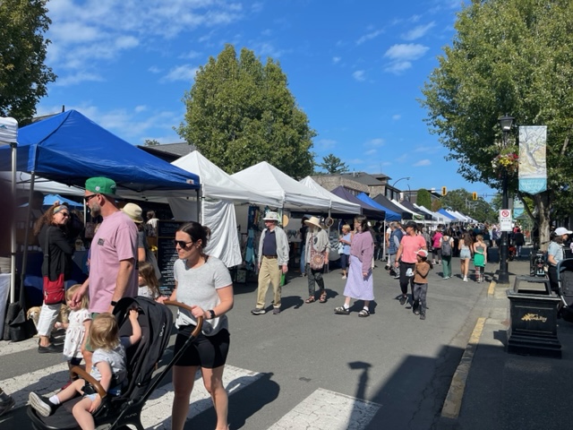 Oak Bay Night Markets - Oak Bay Heritage Foundation